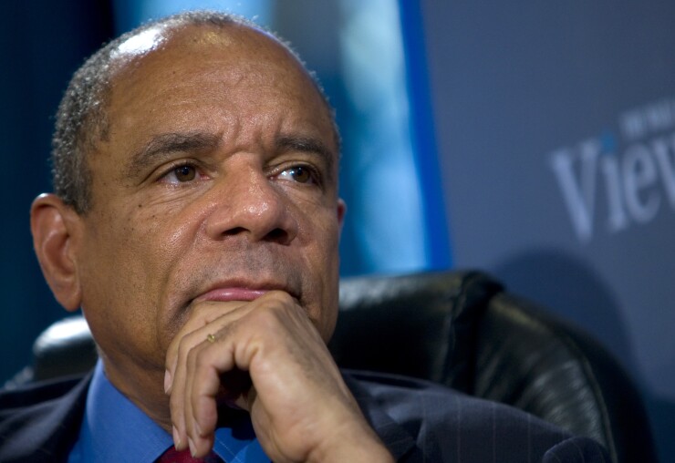 Amex's outgoing CEO Kenneth Chenault joins Facebook board ...